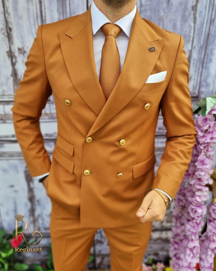 Costum caramiziu Double breasted cu butoni aurii: Sacou si Pantalon - C2068