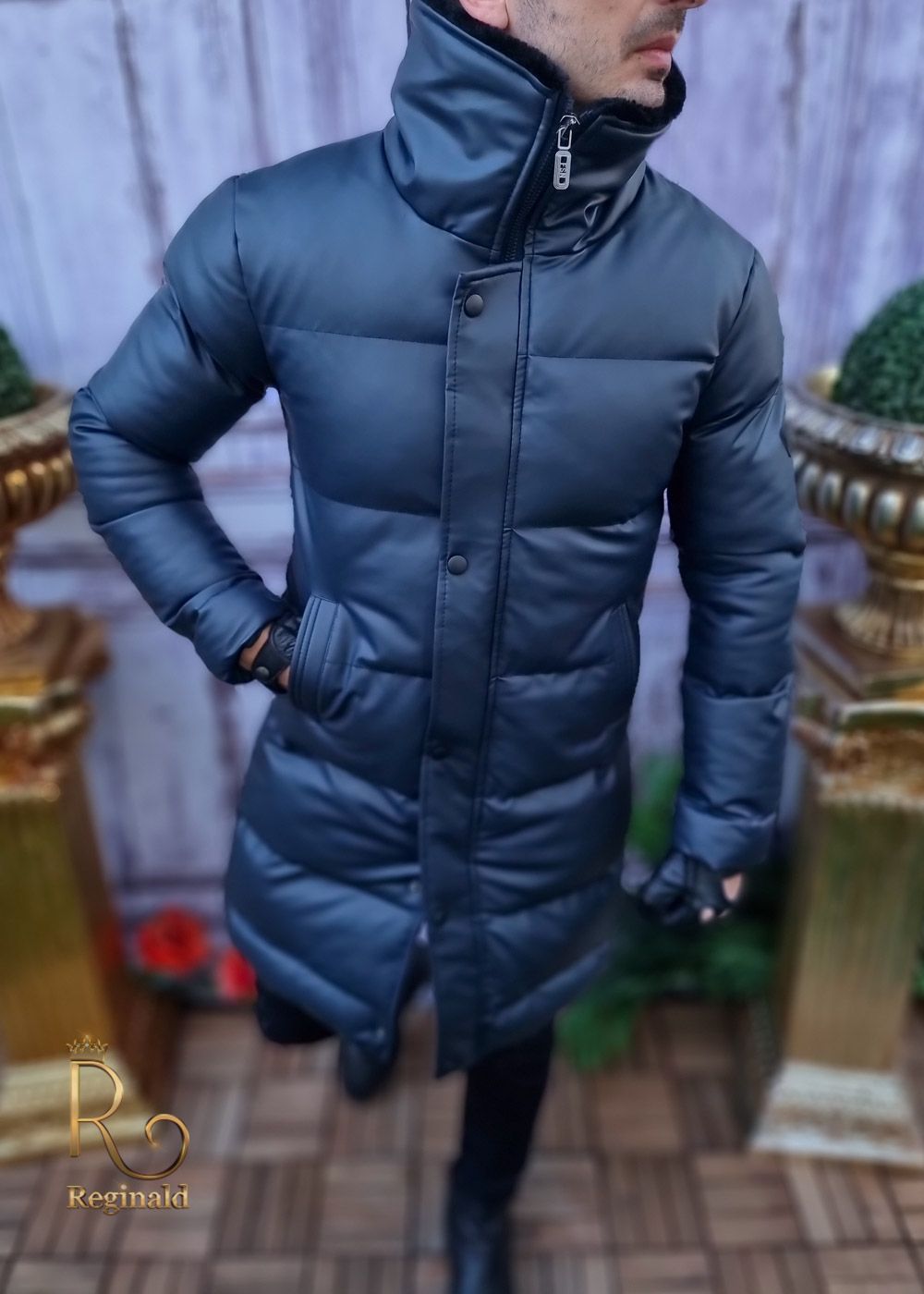 Geaca lunga de barbati bleumarin, groasa, guler de blana cod: GC722