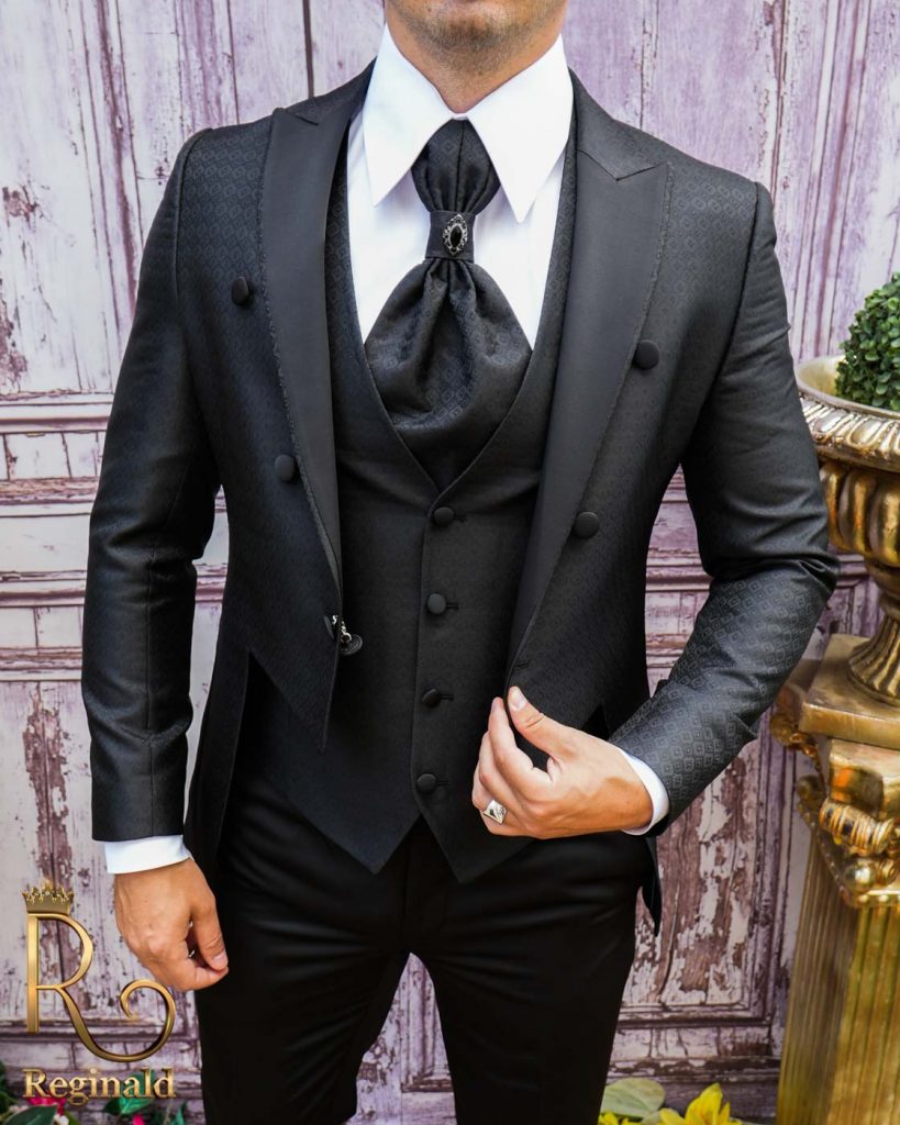 Costume de barbati elegante nunta, botez sau business la moda