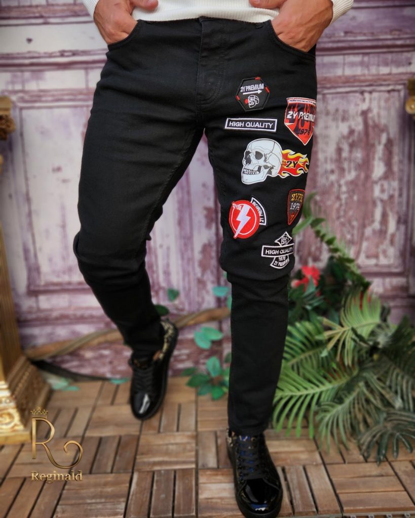 Blugi de barbati slim-fit, conici, rupti, pictati sau cu etichete ...