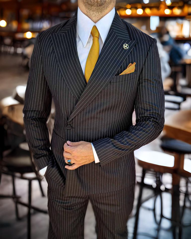 Costume de barbati elegante nunta, botez sau business la moda