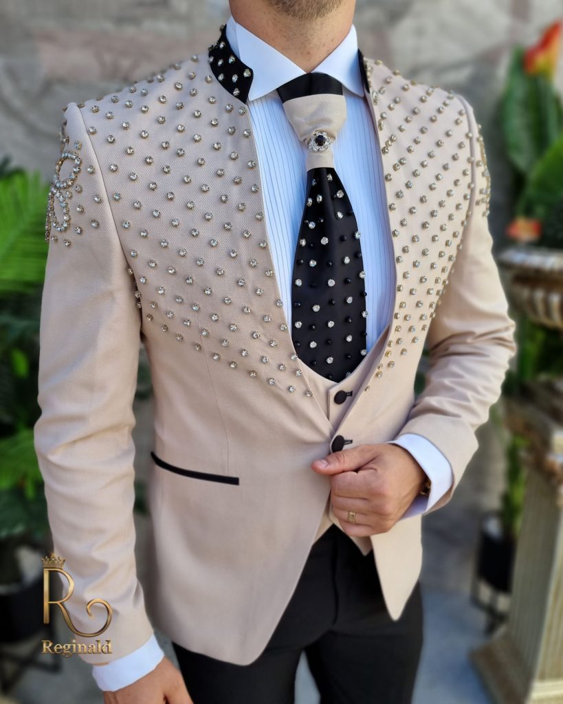 Costum bej de ceremonie cu pietre stralucitoare - C4164