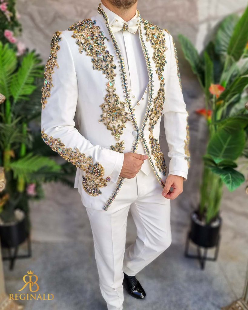 Costume de barbati elegante nunta, botez sau business la moda