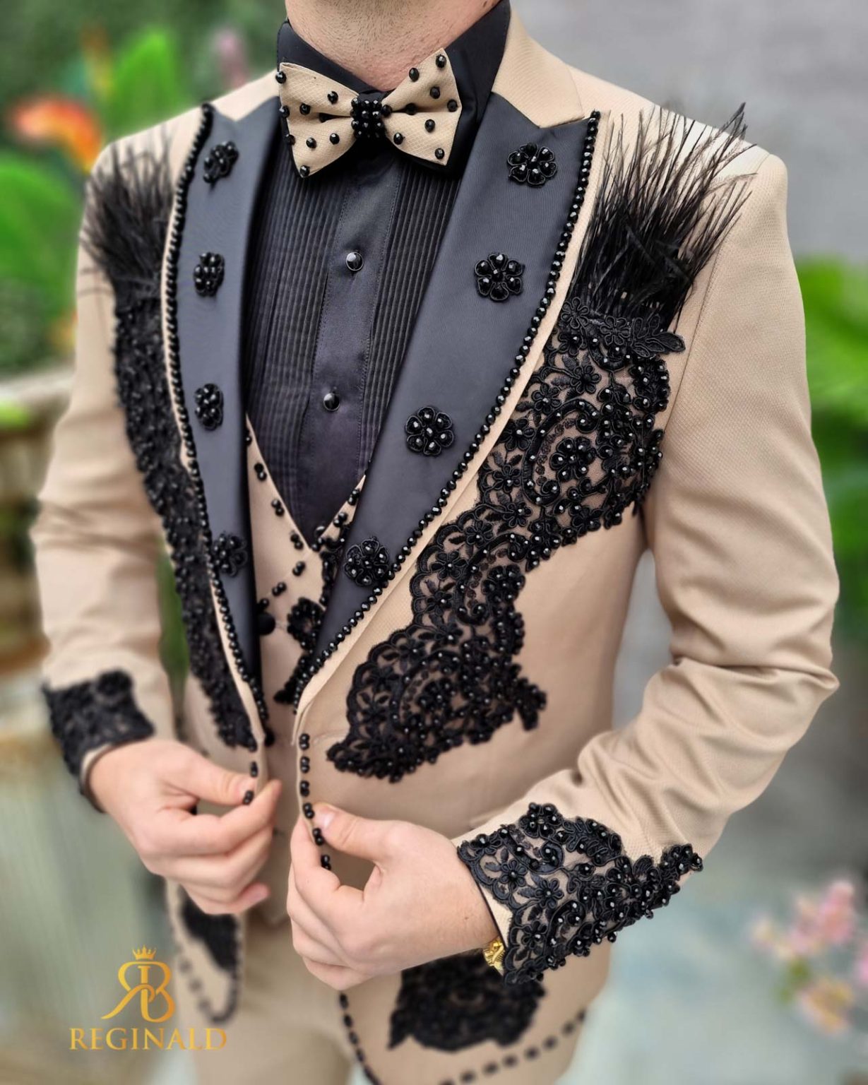 Costume Mire-Naș pentru nunta, mire si nas, frac sau cu tunica