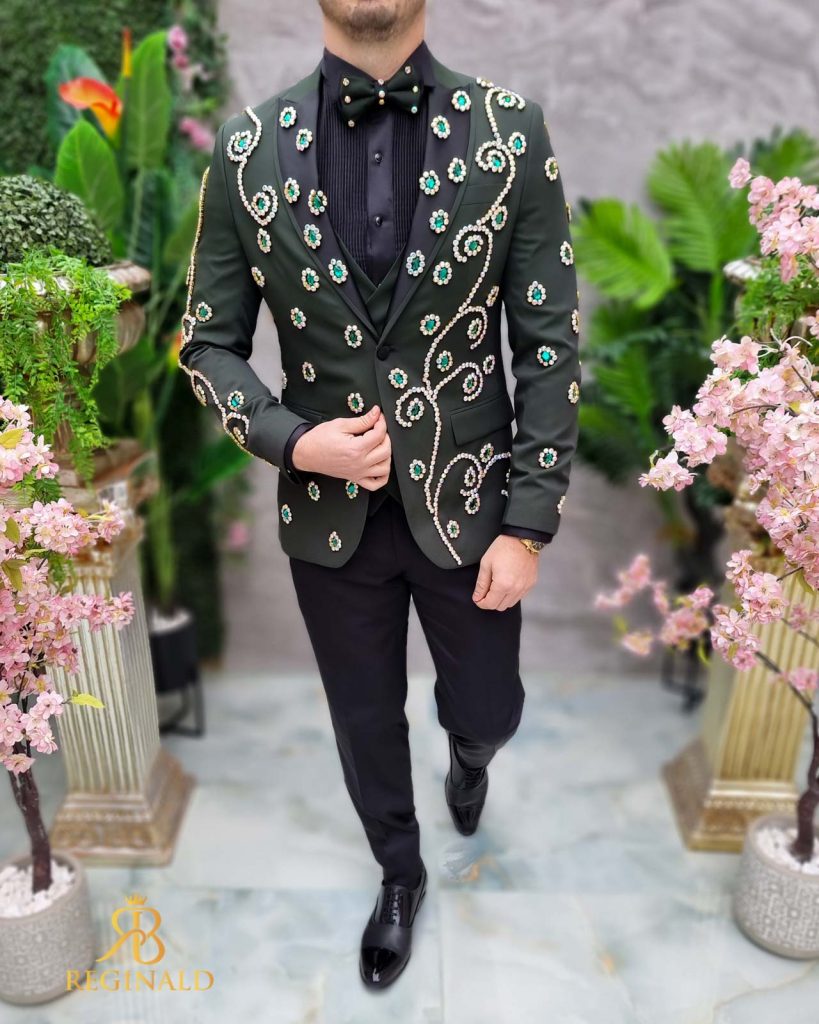 Costume Ceremonie pentru nunta, mire si nas, frac sau cu tunica