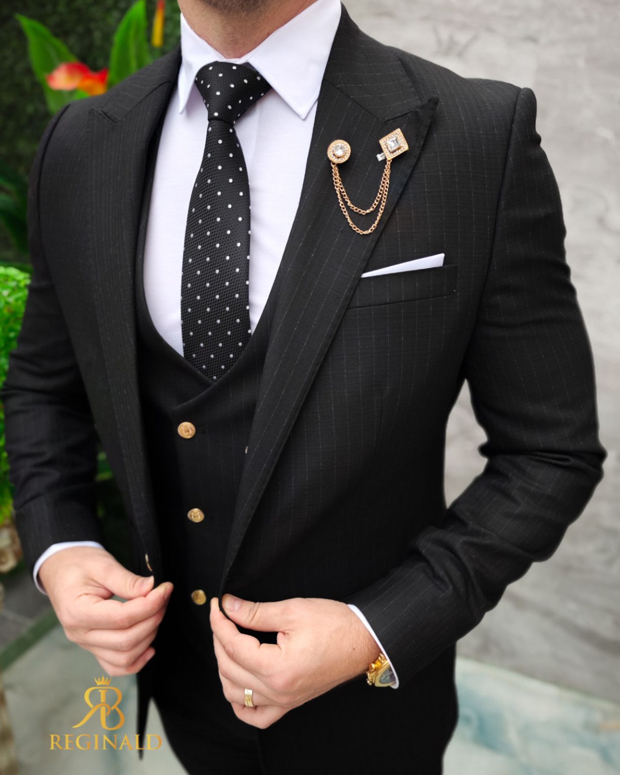 Costum de bărbați, negru cu dungi albe: Sacou, Vesta si Pantalon - C4732